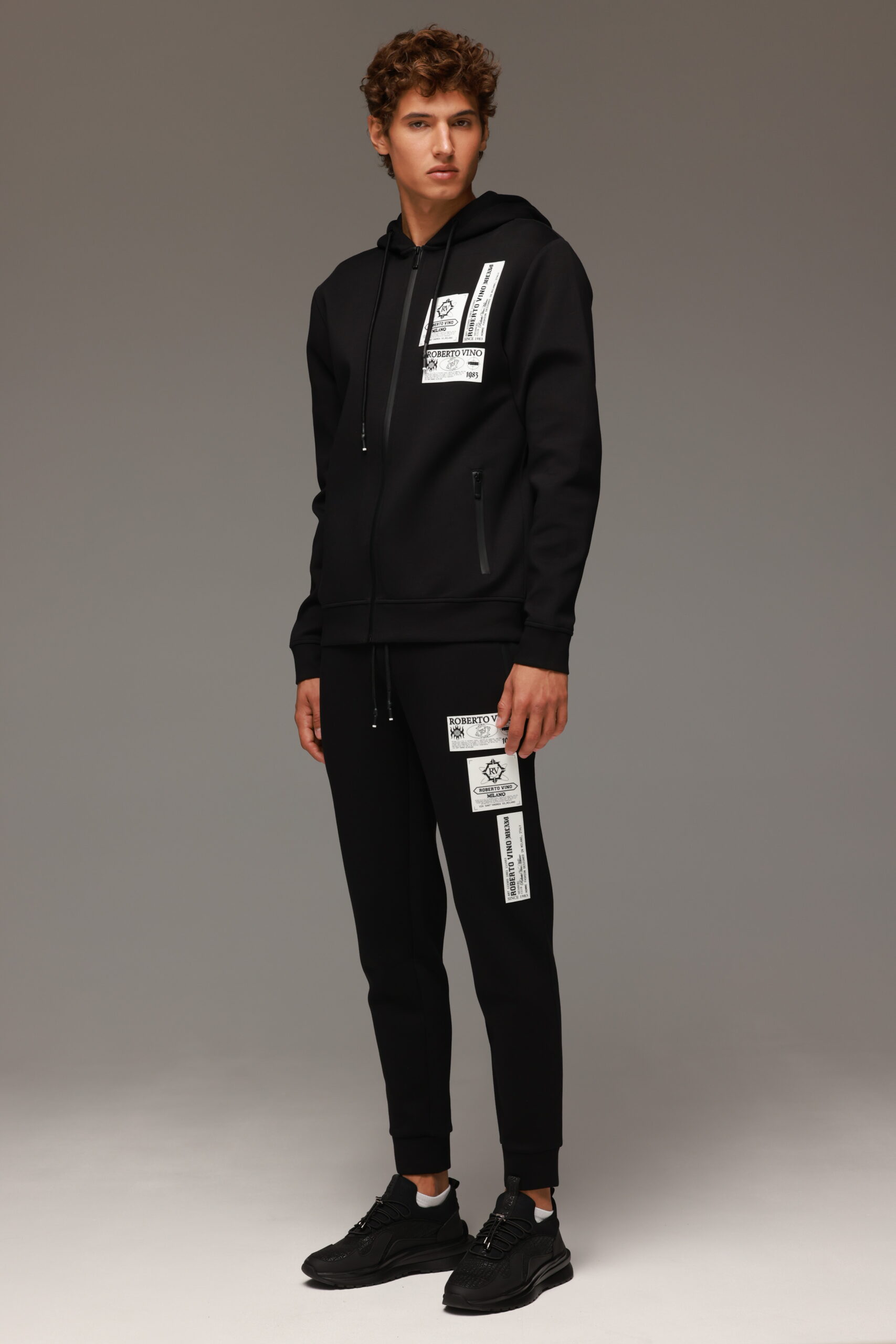 חליפת טרנינג ROBERTO VINO - Corner2