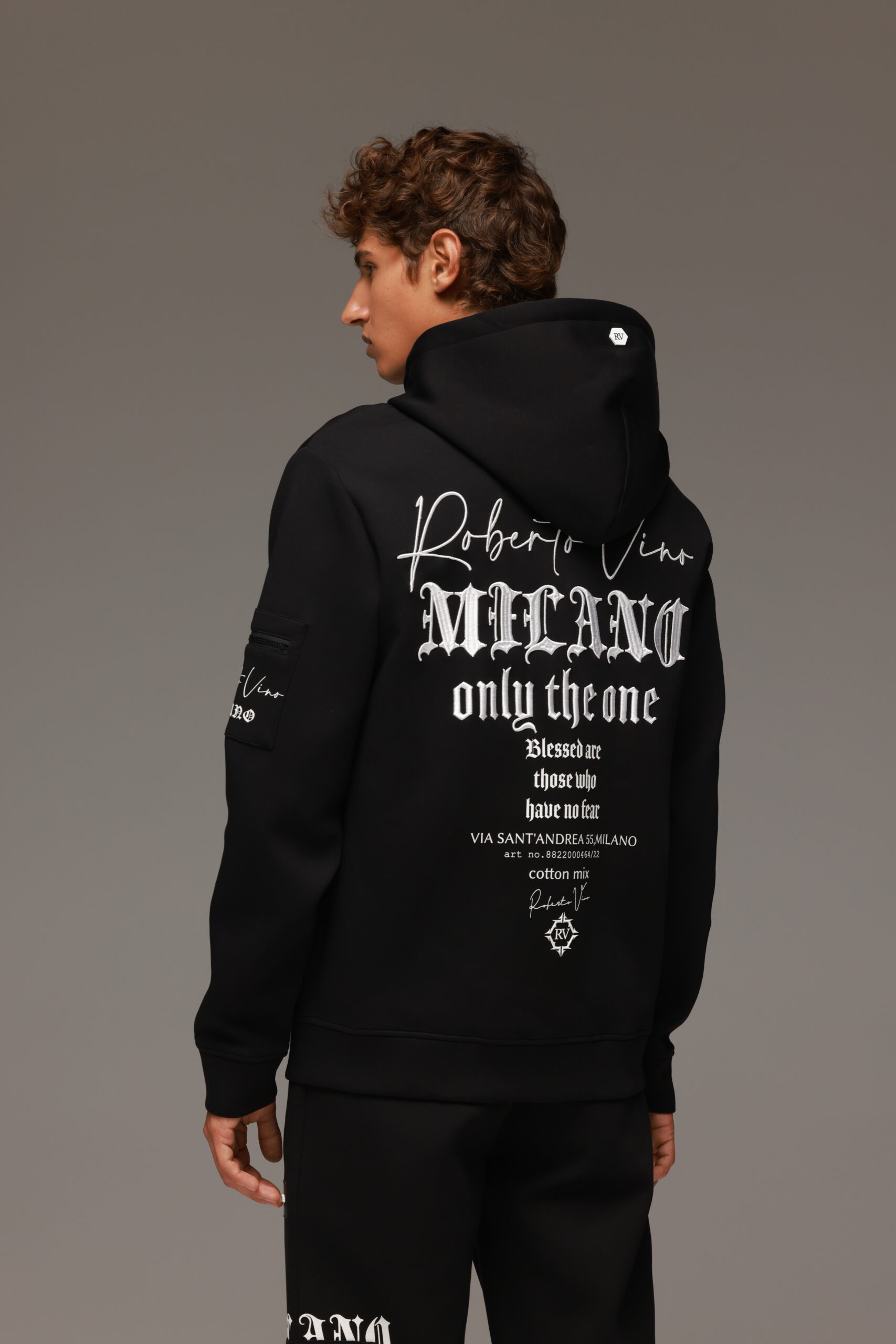 חליפת טרנינג ROBERTO VINO - Corner2